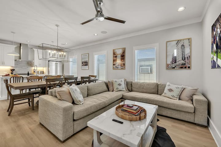 Double Treble - 2 Townhomes - Private Rooftops - Nashville, TN