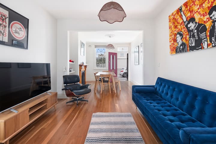 Home Away From Home In Paddo | Pet Friendly - Moore Park