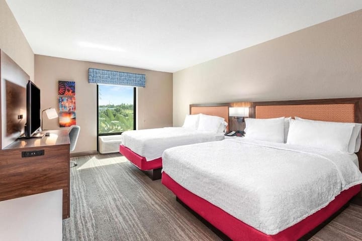 Queen Room Near Extra Space Storage Orl - Apopka, FL