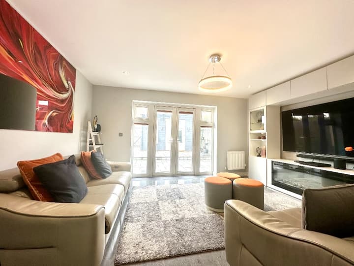 Ideal 4 Bedroomed House In Bicester - Bicester