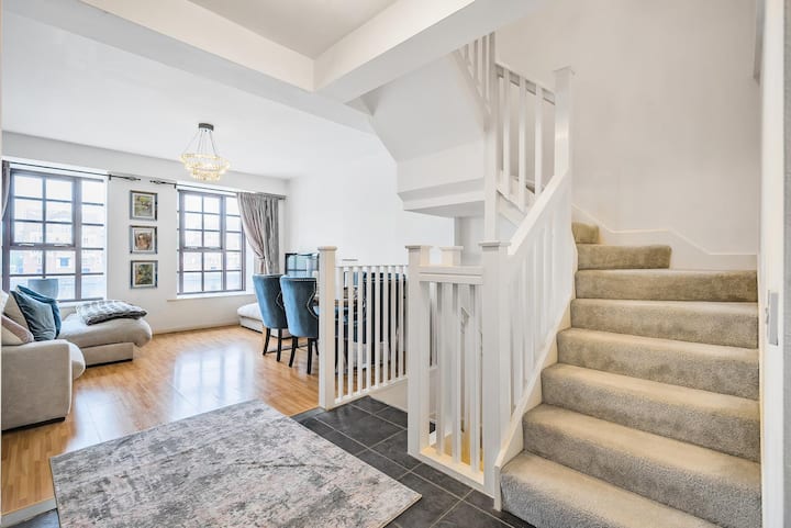 Modern 3 Bedroom, 3 Bathroom, Parking, River View - Lontoo