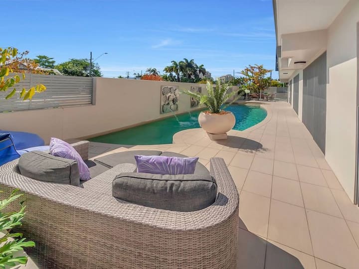 Cairns North 4-bed With Outdoor Dining & Pool - Cairns