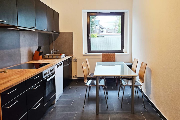 L30 Monteurwohnung In Leverkusen - Köln