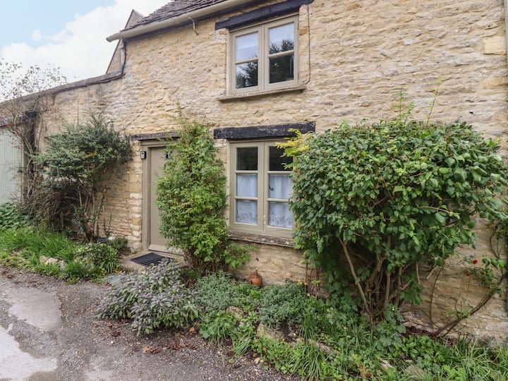 Cosy Cottage - Burford, UK