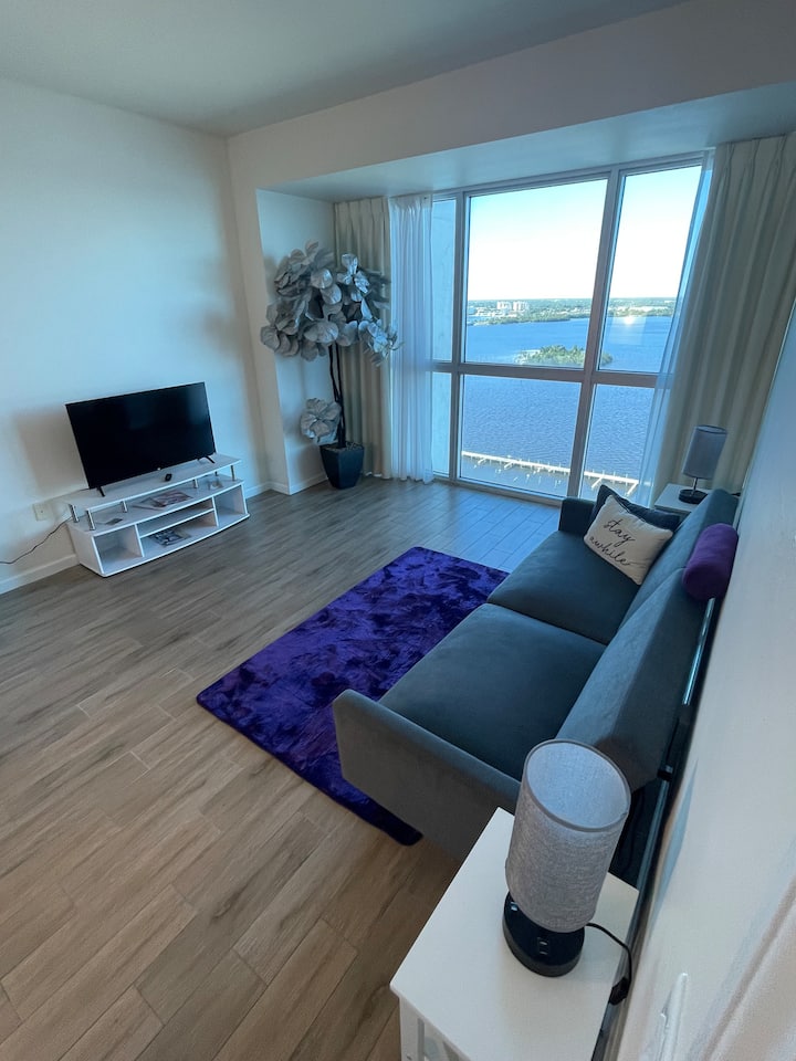 Riverview Penthouse - フォート・マイヤーズ, FL