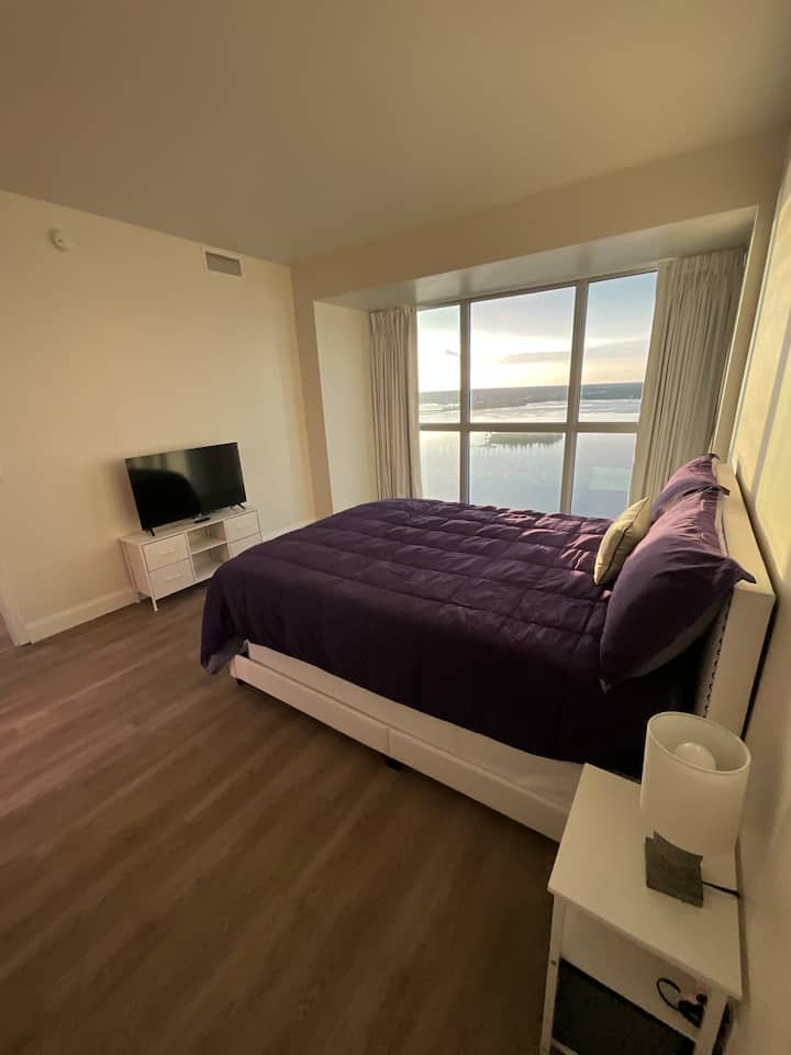 Riverview Penthouse - Fort Myers, FL