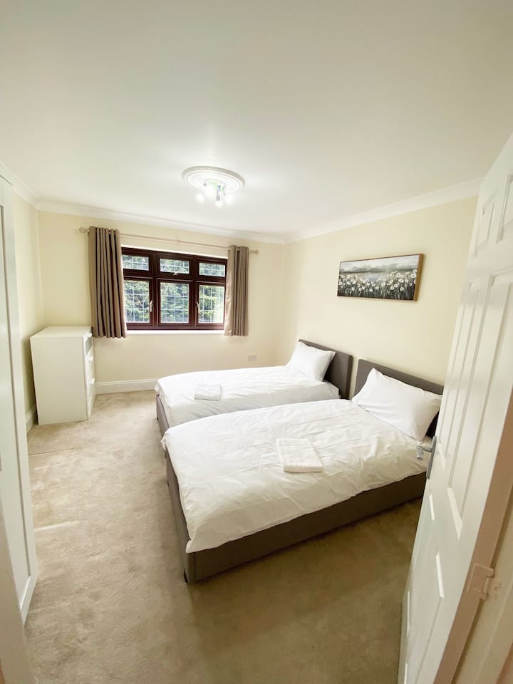 Emerson Park Mansion - Brentwood