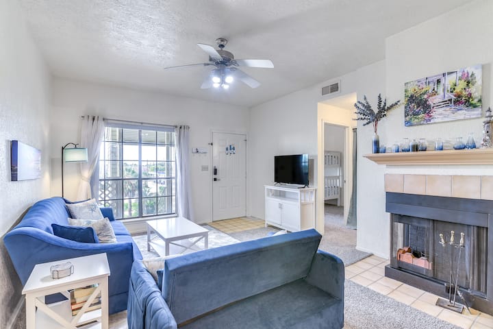 East End Galveston Condo W/ Pool, 1 Mi To Beach! - Texas