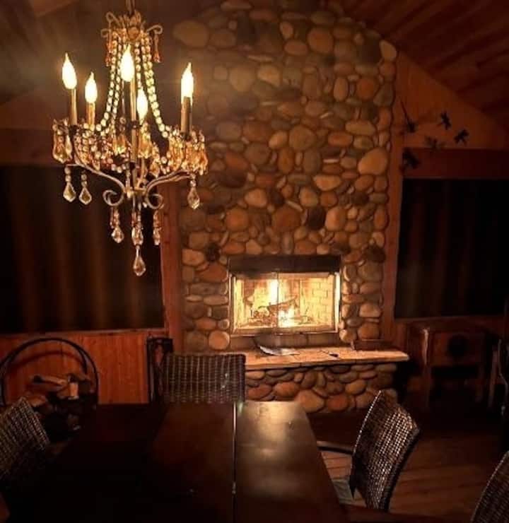 Serene 2br | Hot Tub | Patio | Firepit - New Buffalo, MI