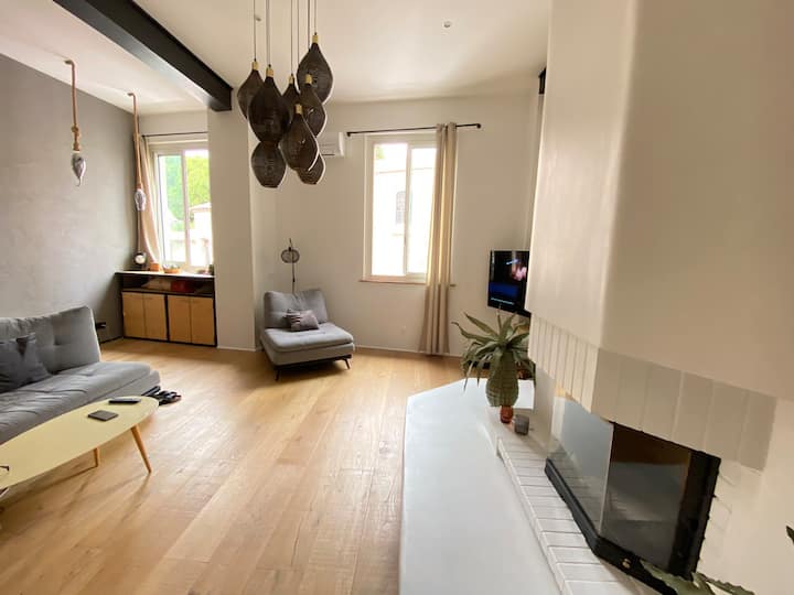 06 Bx Superbe Loft - 100m2 - 6 Personnes - Cagnes-sur-Mer