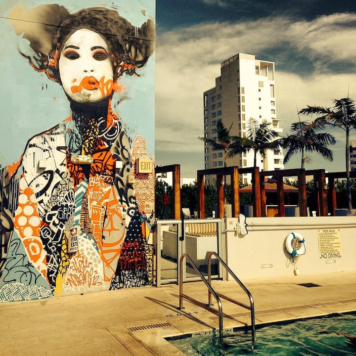 Large Suite 4star Hotel Free Private Beach Access - Miami Beach, FL