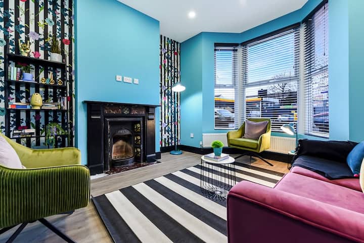 Bright & Colourful House - Best For A Large Groups - Chingford