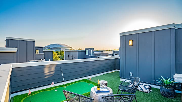 Rooftop Oasis | Luxury Next To At&t + Globe Life - Arlington, TX