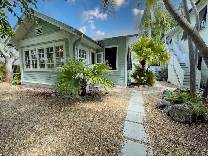 Tropical Cottage - Key West, FL