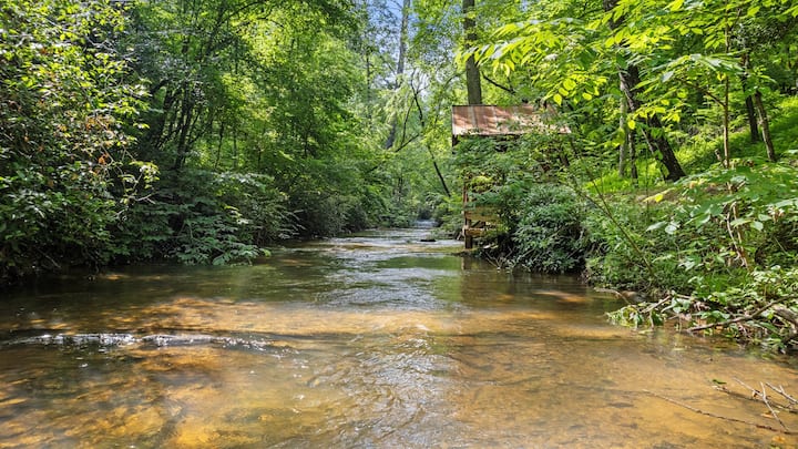 New Remodel, 10 Mins To Helen, Creekside Fishing! - Cleveland, GA
