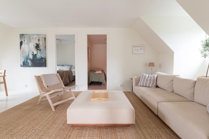 Strandnära Lägenhet I Falsterbo | Mysig & Nystylad - Skanör