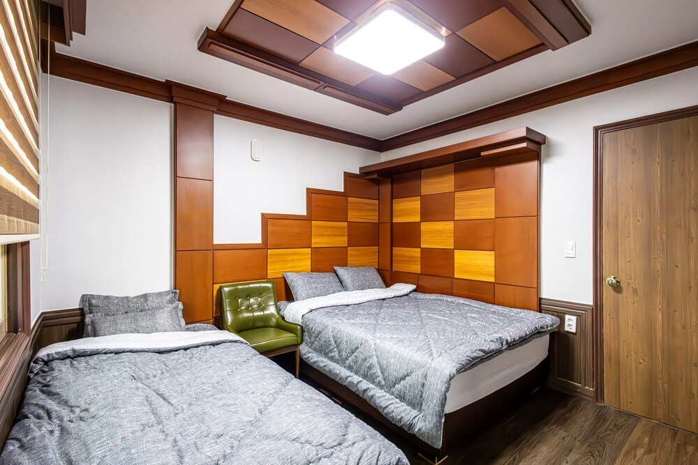 Alojamiento cómodo cerca de la playa de Daecheon Estudio con 2 camas ...