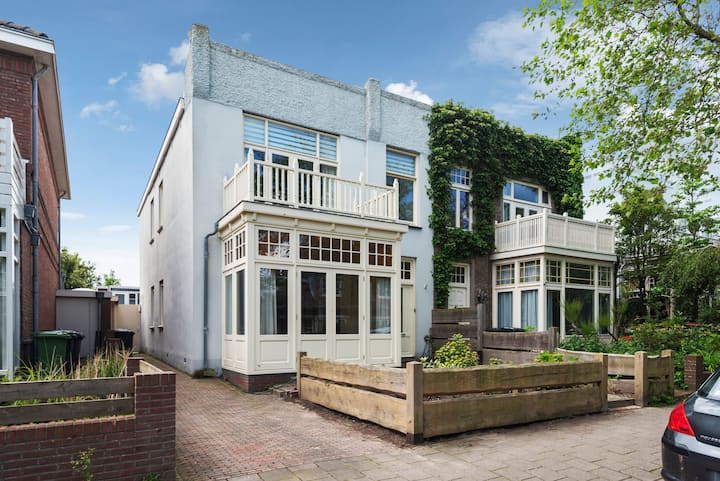 Villa Harry With Private Parking - Zandvoort