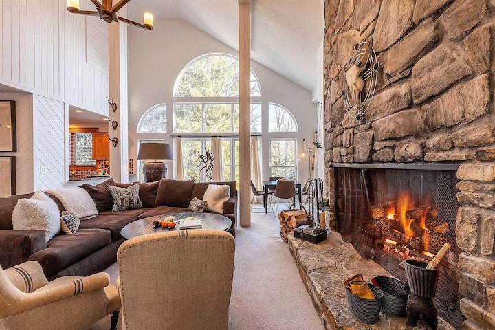 Resort Access Home W/ Hot Tub & Bbq - Stratton, VT