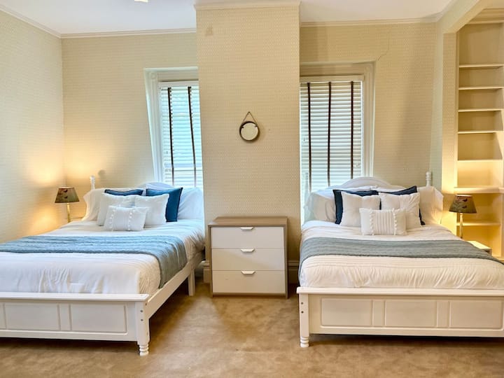 1br Walk To Brown & Risd • 2 Beds • Parking - Providence, RI