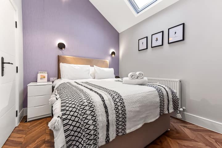 Modern Apartment - Hassle Free - Easy Transport! - Romford