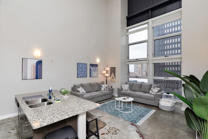City Haven: Modern Loft 2bd/2bth Downtown Dsm - Des Moines, IA