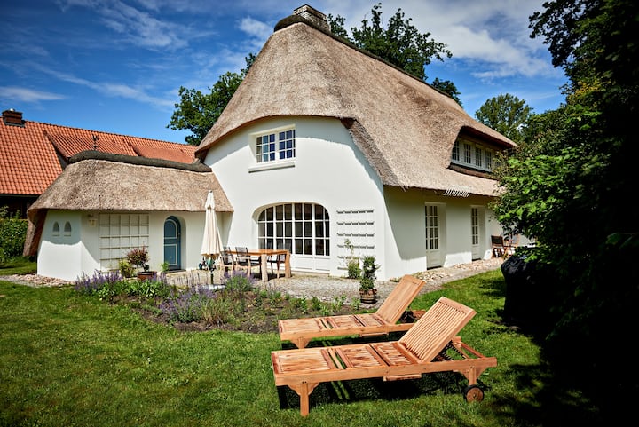 Reetdach-villa Mit Sauna Und Kamin - Blick In Die - Bargteheide
