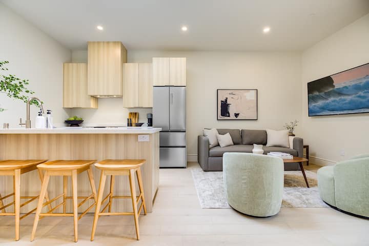 Casa De La Vina Unit 12 - Boutique Apartment - Santa Barbara, CA