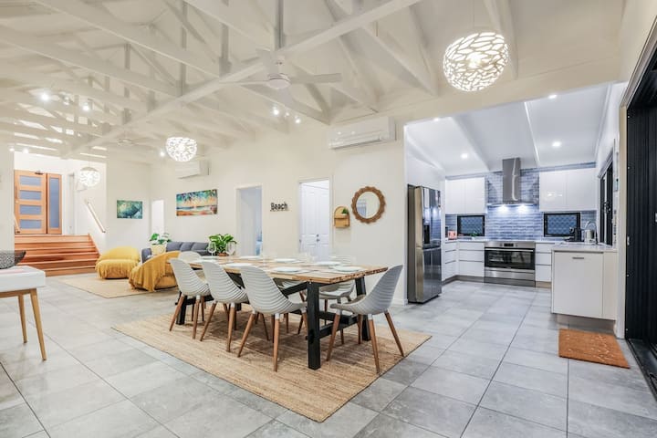 Beachlover - Agnes Water