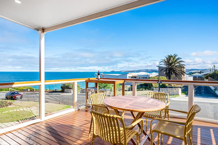 Bythesea—oceanfront Living At Knights Beach - Port Elliot