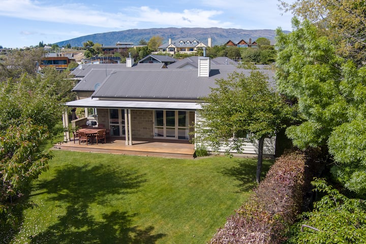 Meadowstone Executive Villa | Lake Wānaka - Wanaka