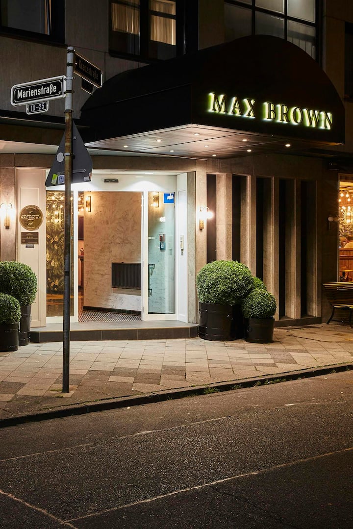 Cosy And Chic Room At Max Brown Hotel Midtown - Düsseldorf