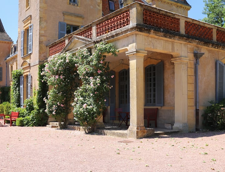 Le Gîte Damas Du Château De Vaulx - Saône-et-Loire