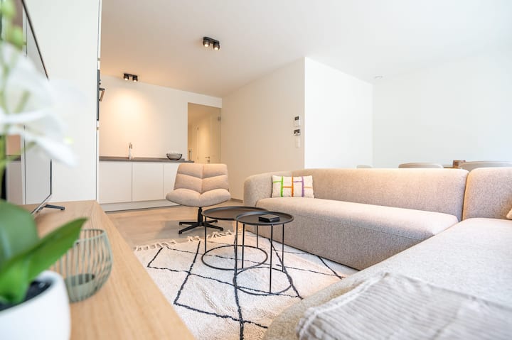 Central Situated Brand New Apartment For 5 - Ostende