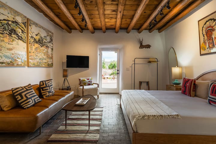 Zatara On Canyon - The Best Location On Canyon Rd. - Santa Fe, NM