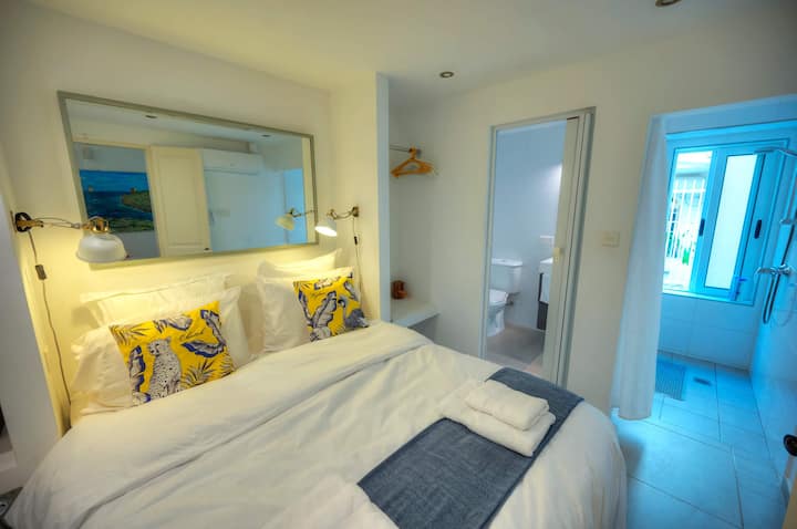 Seaview Townhouse Sliema Near 24hr Store & High St - Malte