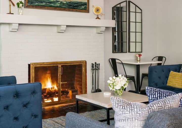 Charming Stay | Outdoor Pool. Coffee Bar. Near Uva - Charlottesville