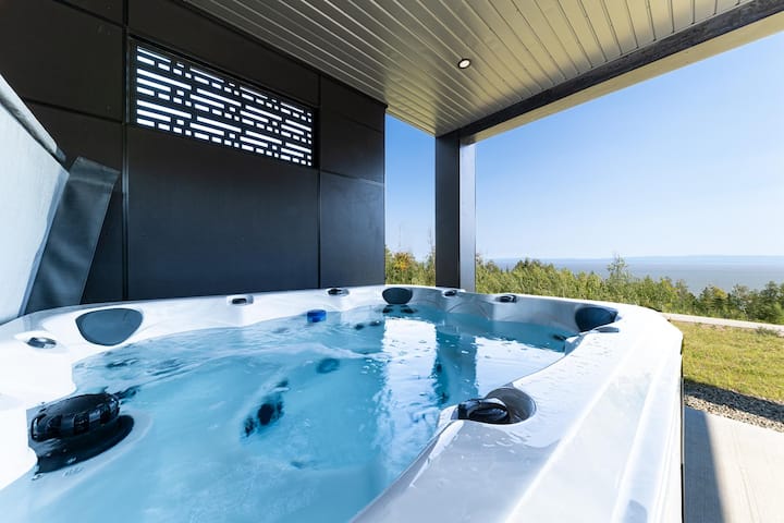 Vigie Du St-laurent 86 | Spa, Vue Spectaculaire - Le Massif de Charlevoix