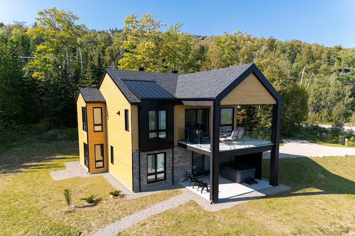 Vigie Du St-laurent 86: Vues Superbes & Spa - Le Massif de Charlevoix