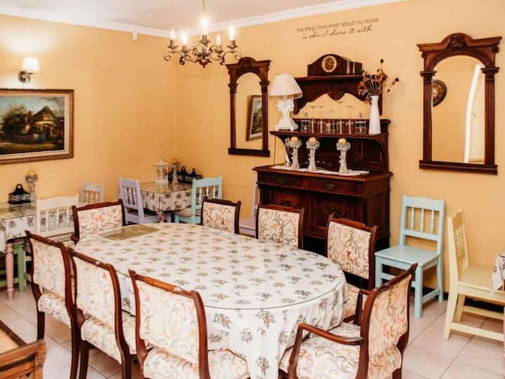 Family Cottage - Secunda