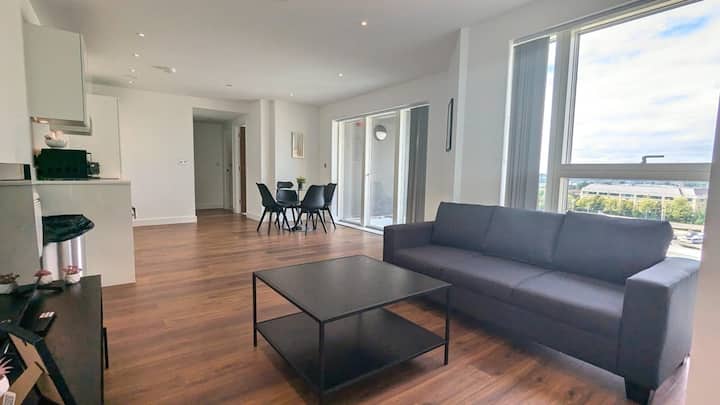 Grand Exchange Bracknell 2 Bed With Parking - Bracknell