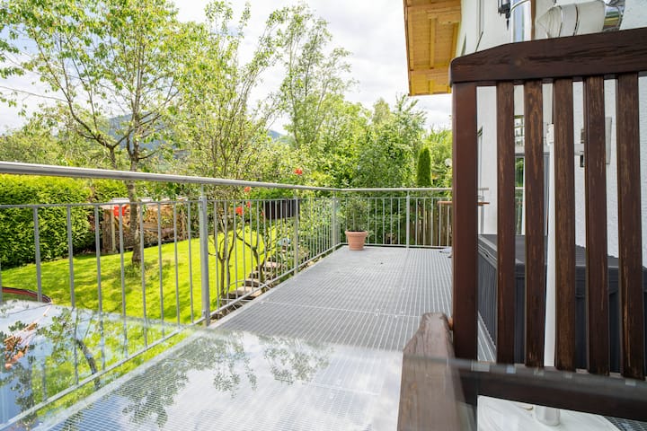 Ferienwohnung Jeni, 65qm Mit Balkon Und Bergblick - Bad Feilnbach