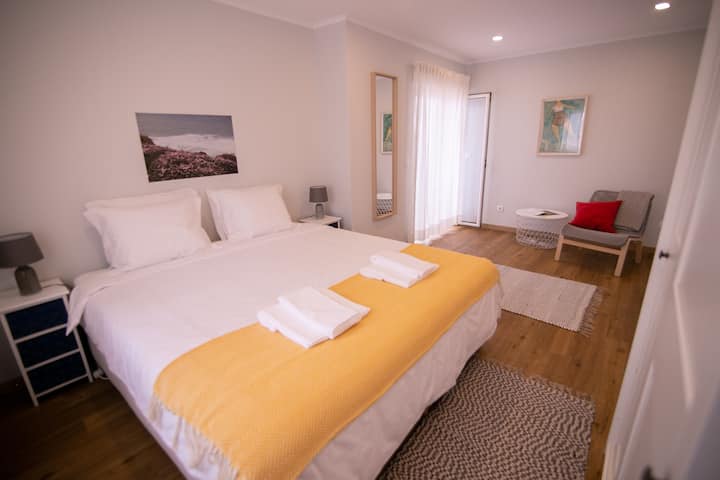 Daisy - Standard, Double Room, Sea View, Balcony - Ericeira