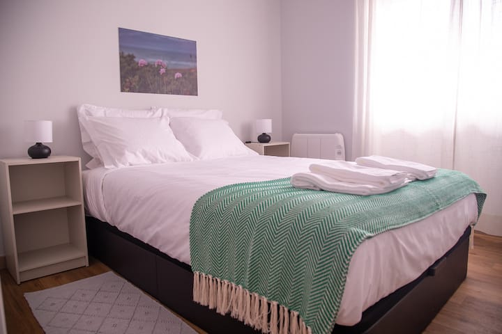 Spacious Double Room - Sea View - Ericeira
