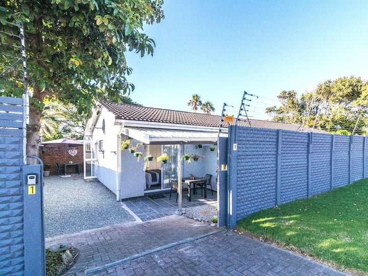 Comfort Cottage Unit 4 - East London, South Africa