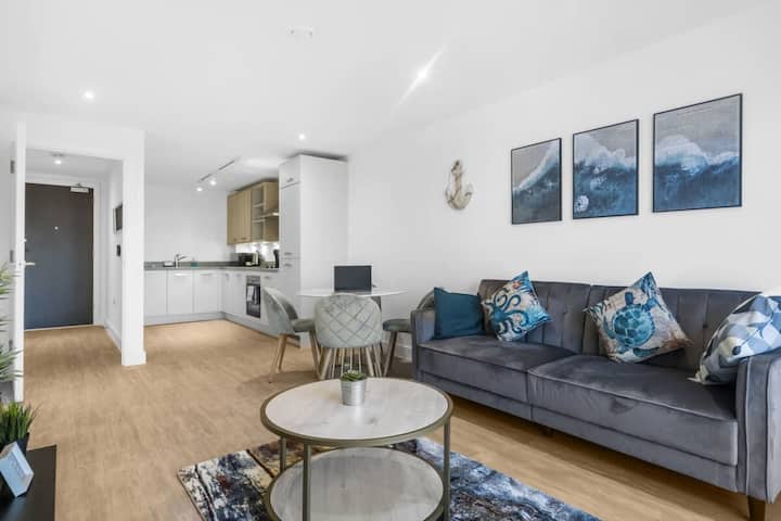 Mosaic Luxury Apartment 2br |Netflix |Wifi - Solihull