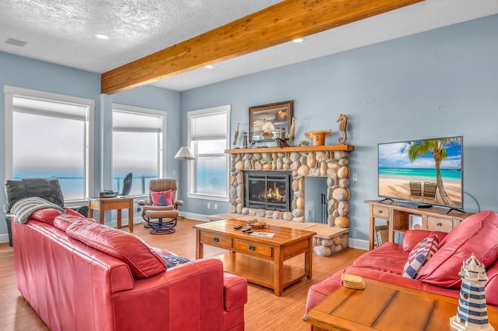 Luxury Beachfront-ocean Views-roads End Lighthouse - Lincoln City, OR