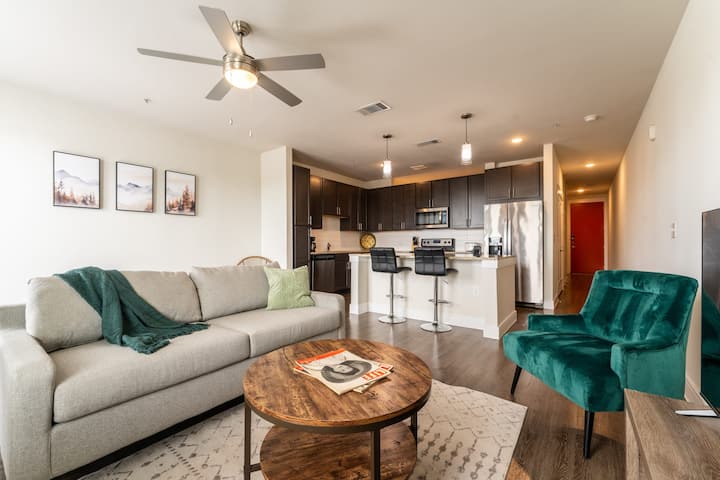 Stylish One Bedroom For Austin Adventures - Austin, TX