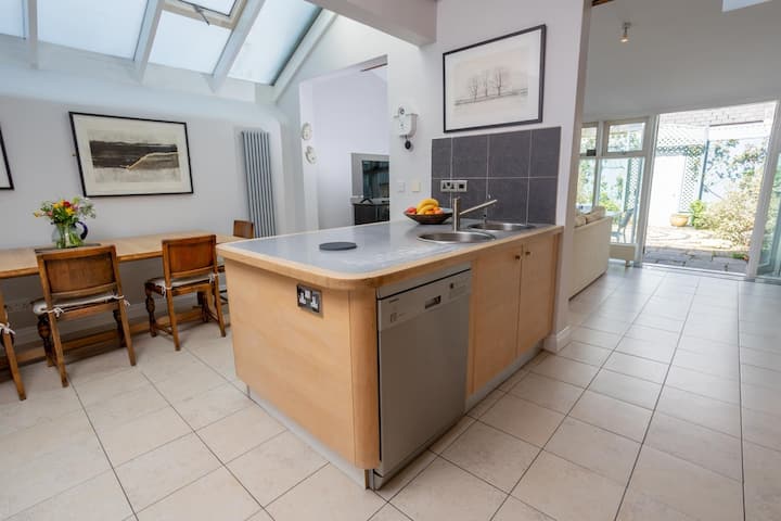 Art -Maison-confort-salle De Bain Privée Séparée-v - Bath