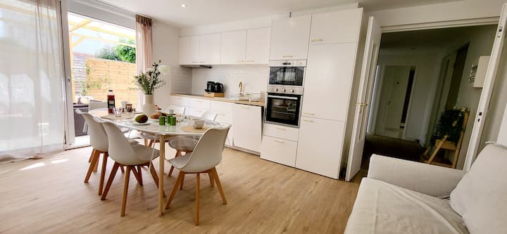 Domino 1 Superbement Rénové - 2 Chambres -Terrasse - Aigues-Mortes